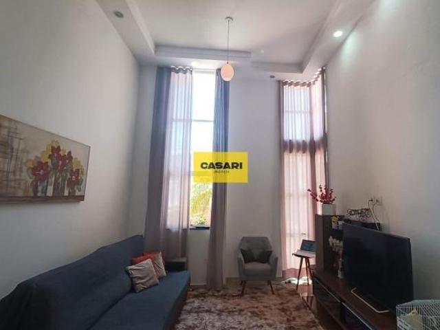 Casa com 3 dormitórios sendo 1 suíte, todos com planejados, cozinha com planejad