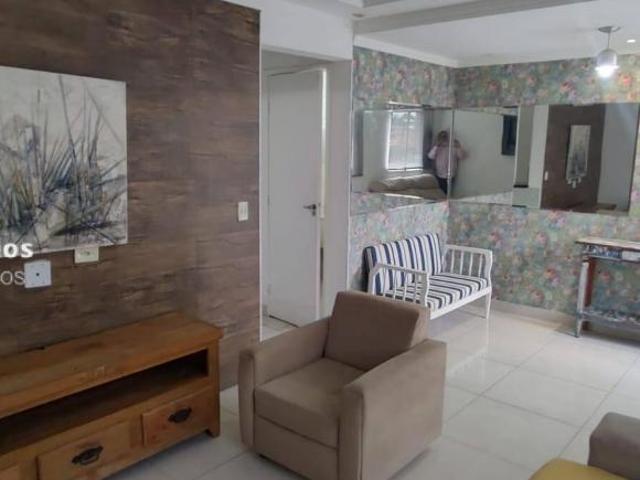 Casa com 3 dormitórios sendo 1/suíte condomínio Porto seguro