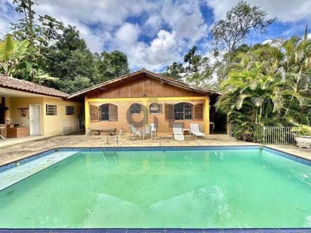 Casa com 3 dormitórios, sendo 2 suíte para venda Granja Viana Cotia SP