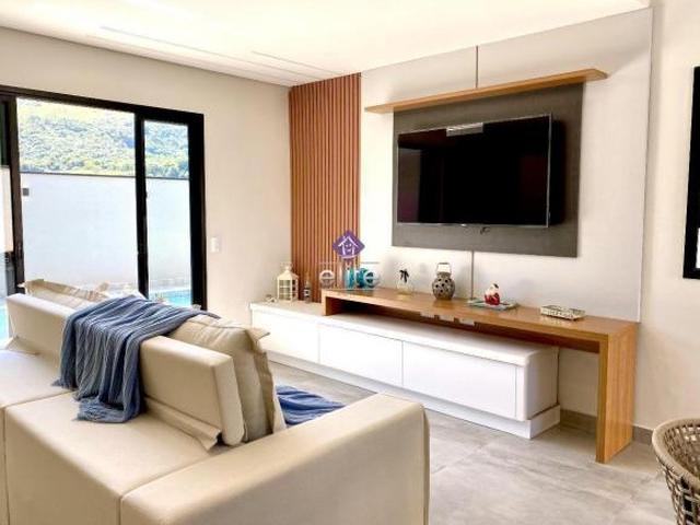 Casa com 3 dormitórios sendo 2 suítes à venda, 193 m² por R$ 1.800.000 Nova Ga
