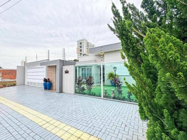 Casa com 3 dormitórios sendo 2 suítes à venda, 263 m² por R$ 2.200.000 Jardim Polo Centro Foz do