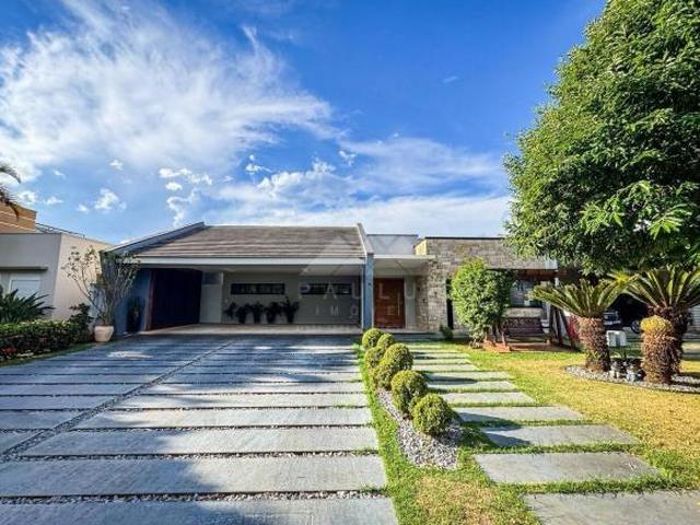 Casa com 3 dormitórios sendo 2 suítes à venda, 336 m² por R$ 2.500.000 Condomínio Residencial Arco