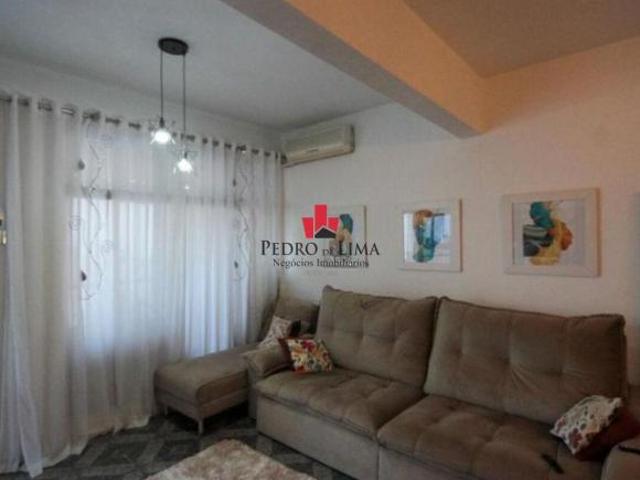 Casa com 3 dormitórios sendo 2 suítes, e 6 vagas n Vila Formosa