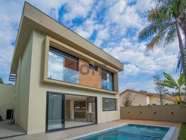 Casa com 3 dormitórios, sendo 3 suíte para venda Alphaville Santana do Parnaíba /SP