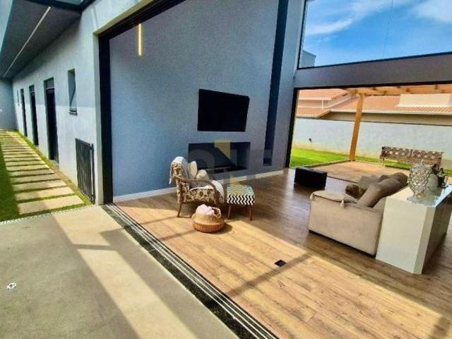 Casa com 3 dormitórios, sendo 3 suíte para venda Granja Viana Cotia SP