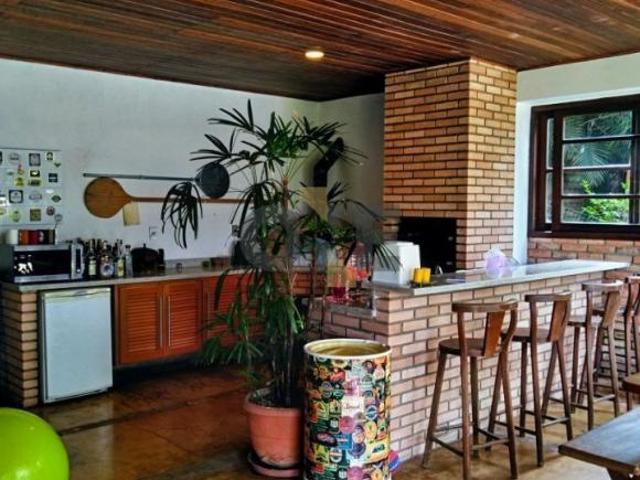 Casa com 3 dormitórios, sendo 3 suíte para venda Granja Viana Cotia SP