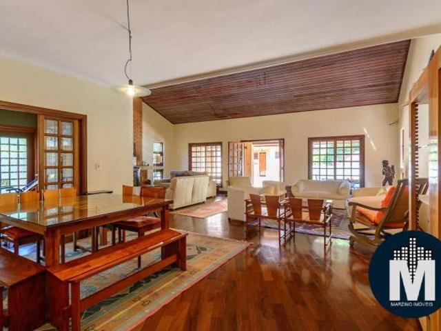 Casa com 3 dormitórios, sendo 3 suíte para venda Granja Viana Cotia SP