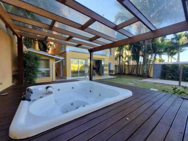 Casa com 3 dormitórios, sendo 3 suítes para venda Granja Viana Cotia SP