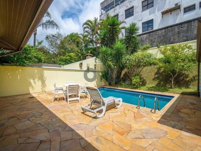 Casa com 3 dormitórios, sendo 3 suítes para venda Granja Viana Cotia SP