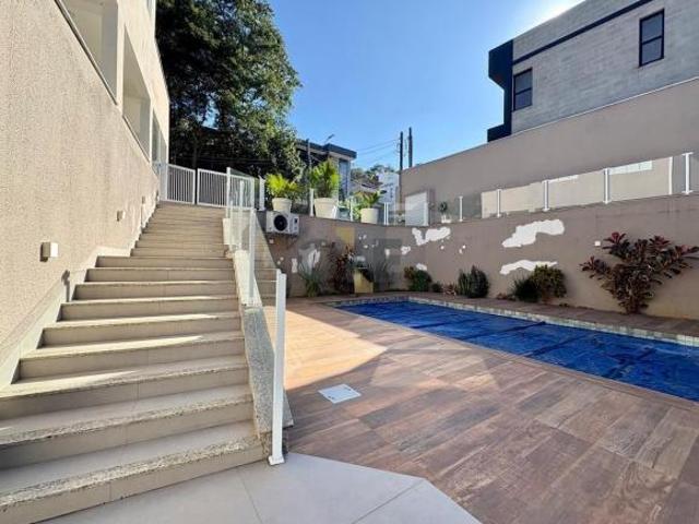 Casa com 3 dormitórios, sendo 3 suítes para venda Granja Viana Cotia SP