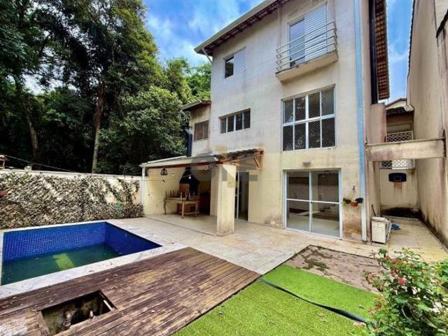 Casa com 3 dormitórios, sendo 3 suítes para venda Granja Viana Cotia SP