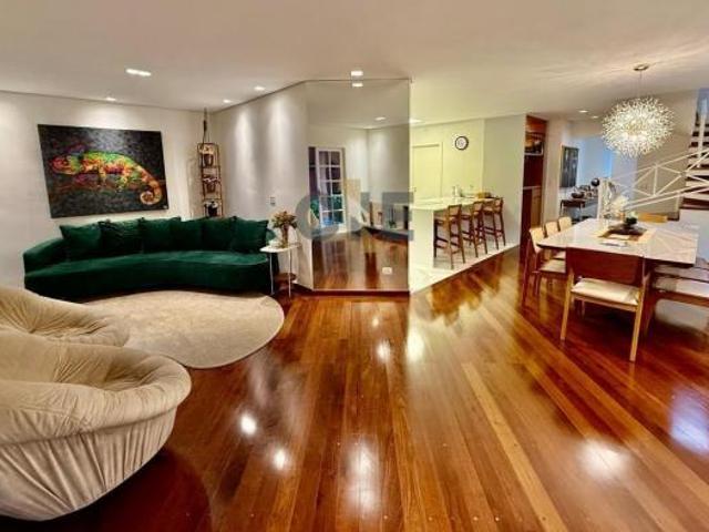 Casa com 3 dormitórios, sendo 3 suítes para venda Granja Viana Cotia SP