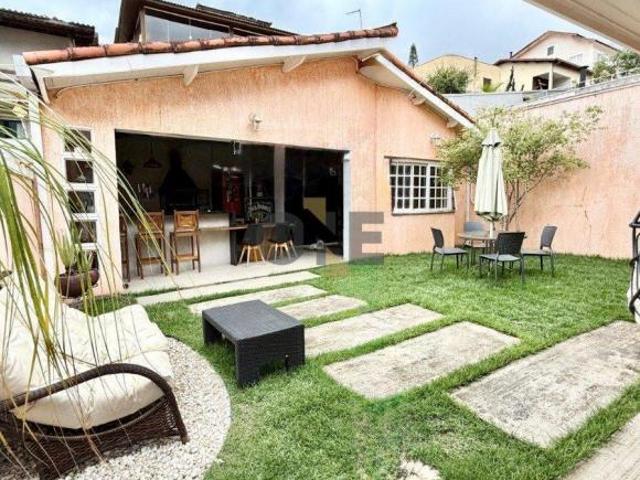 Casa com 3 dormitórios, sendo 3 suítes para venda Granja Viana Cotia/SP