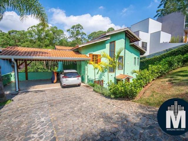 Casa com 3 dormitórios, sendo 3 suítes para venda Granja Viana