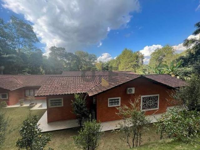 Casa com 3 dormitórios, sendo 3 suítes para venda Embu das Artes SP
