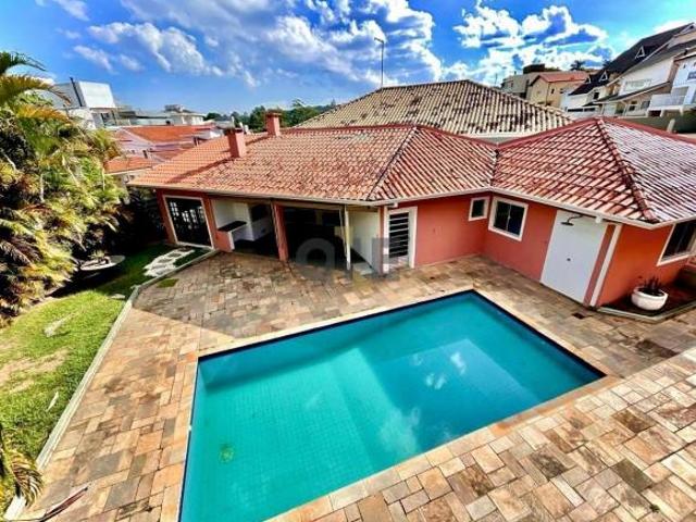 Casa com 3 dormitórios, sendo 3 suítes para venda ou locação Granja Viana Cotia SP