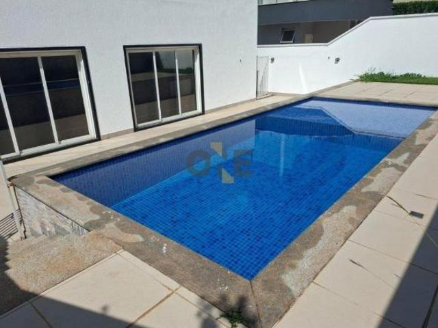 Casa com 3 dormitórios, sendo 3 suítes para venda ou locação Granja Viana Cotia SP
