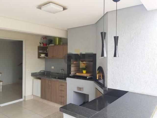 Casa com 3 dormitórios, sendo 3 suítes para venda na região Granja Viana Cotia SP