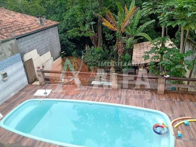Casa com 3 Dormitórios Vila Jovina Cotia / SP