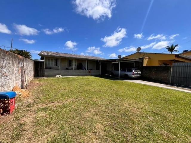 Casa com 3 dormitórios