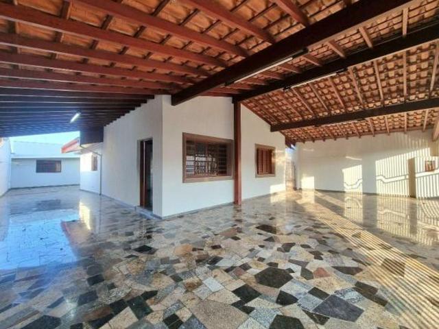 Casa com 3 dormitórios, 151 m² venda por R$ 690.000,00 ou aluguel por R$ 3.586,00/mês Brieds A