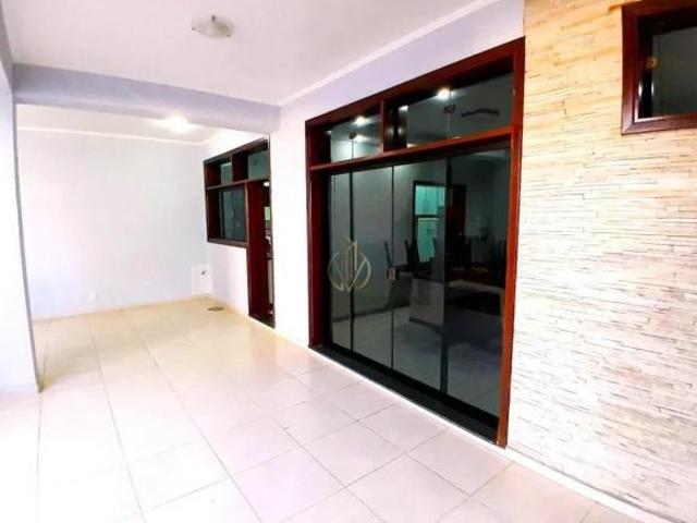 Casa com 3 dormitórios, 180 m² venda por R$ 1.300.000,00 ou aluguel por R$ 5.500,00/mês Loteame