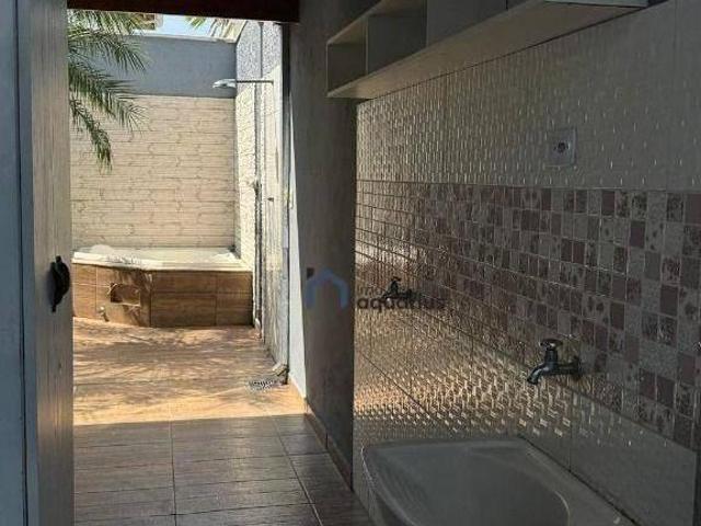 Casa com 3 dormitórios, 100 m² venda por R$ 885.000 ou aluguel por R$ 6.000/mês Villa Branca J