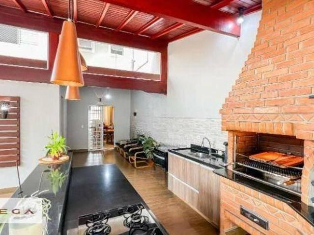 Casa com 3 dormitórios, 136 m² Condomínio Village Córsega por R$ 1.100.000 Parque Rural Fazenda Sa