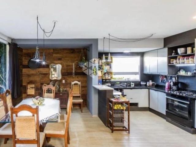 Casa com 3 Dormitorios 1 suite 3 vagas