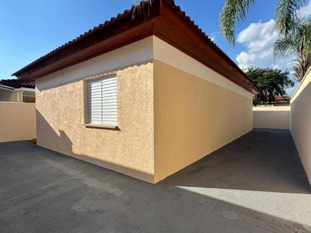 CASA COM 3 DORMITÓRIOS 1 SUÍTE, 2 VAGAS, 72M² ÁREA CONSTRUÍDA À VENDA EM LOTEAMENTO RESIDENCIAL VI