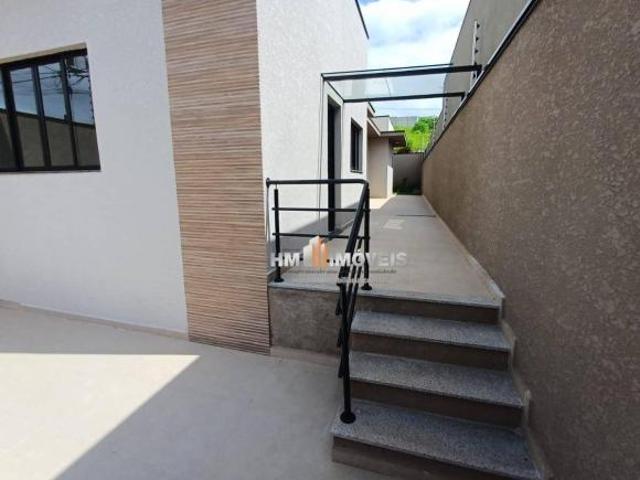 Casa com 3 dormitórios, 1 suíte, 2 salas, área gourmet,2 vagas em Atibaia SP