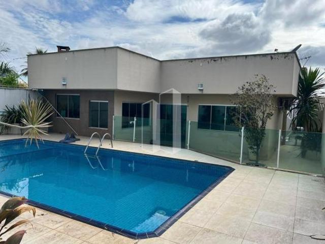 Casa com 3 Dormitórios, 1 Suíte, 4 Vagas e com 278M² Jardim Planalto