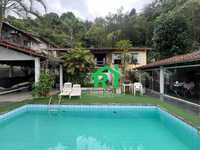 Casa com 3 dormitórios 1 suíte, 6 vagas, lazer, Pitangueiras, Guarujá/SP