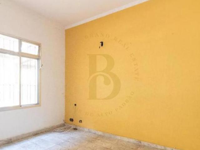 Casa com 3 dormitórios 1 suíte e 4 banheiros à venda no Jardim Aeroporto