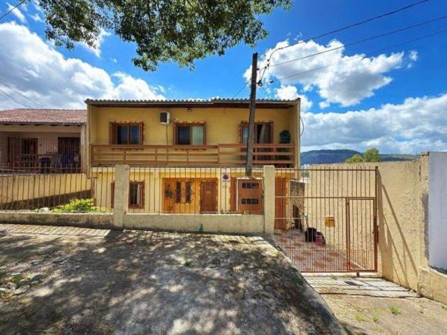 Casa com 3 dormitórios 1 suíte e 2 vagas a venda no Jardim Carvalho