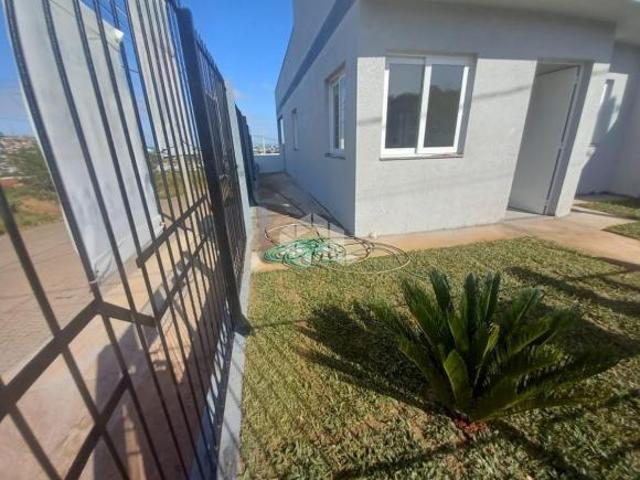 CASA COM 3 DORMITÓRIOS 1 SUITE E 2 VAGAS VARGAS SAPUCAIA DO SUL