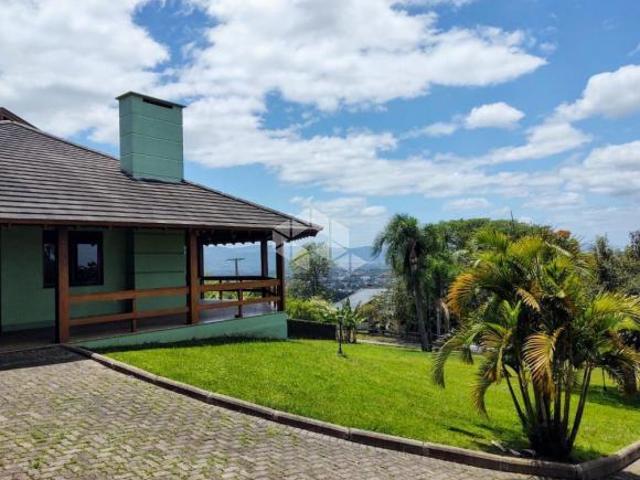 Casa com 3 dormitórios 1 suíte, linda vista panorâmica para o Vale dos Sinos e Ivoti