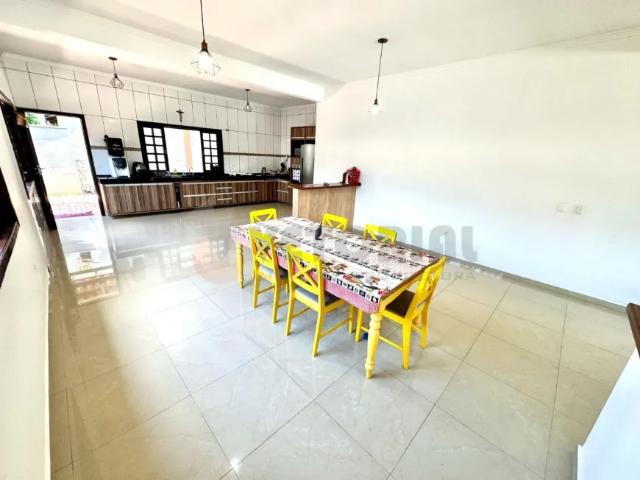 Casa com 3 dormitórios 1 suíte máster com banheira à venda, 317 m² por R$ 950.000 Jardim das Gaivo