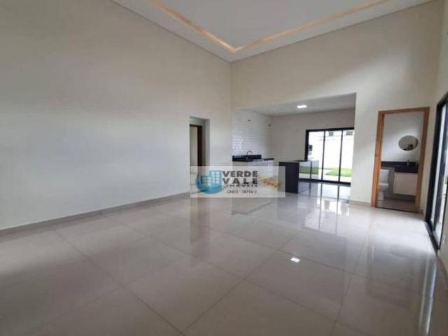 Casa com 3 dormitórios 1 suíte / Venda e Locação Jd terra do Vale Caçapava/SP
