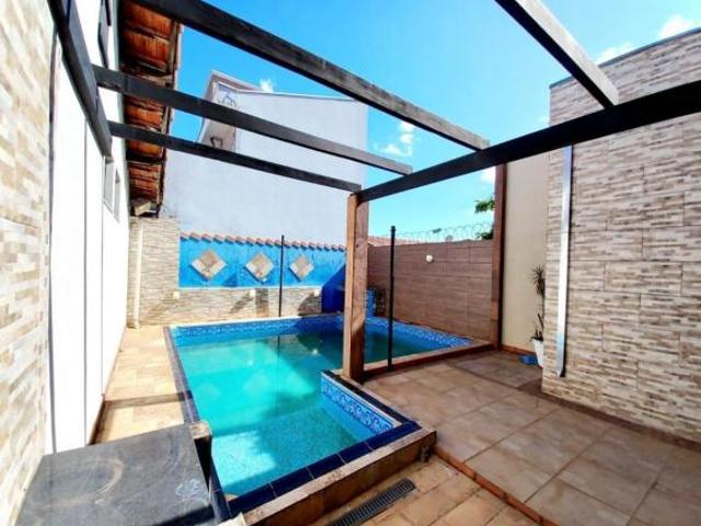 Casa com 3 dormitórios, 250 m² venda por R$ 650.000,00 ou aluguel por R$ 3.593,32/mês Jardim Ro