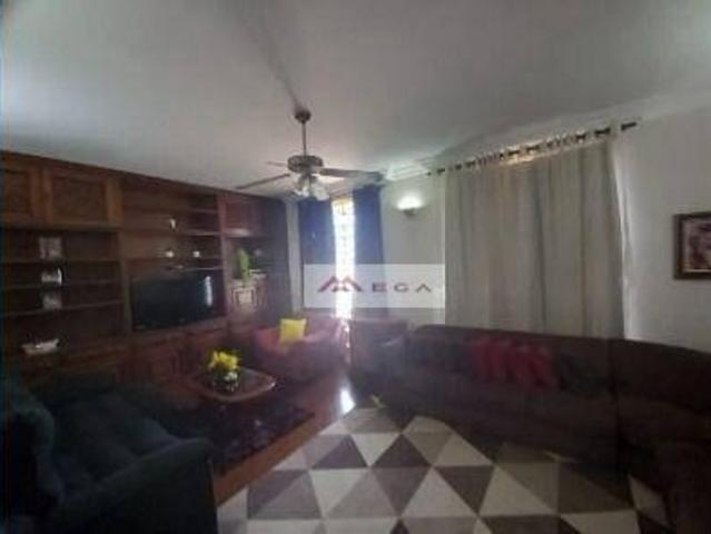 Casa com 3 dormitórios, 204 m² por R$ 790.000 Vila Nova Valinhos Valinhos/SP
