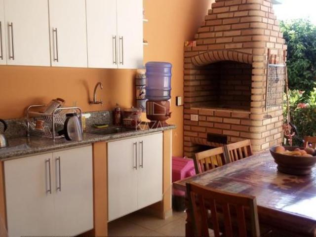 Casa com 3 dormitórios, 2 suites à venda, 230 m² por R$ 1.200.000 Jardim do Lago Atibaia/SP