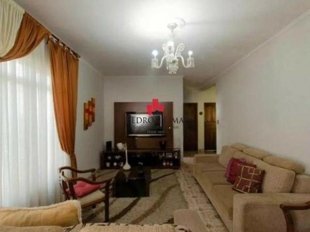 Casa com 3 dormitórios, 2 vagas, 2 banheiros, 200 m² e 2 salões. Ermelino Matarazzo