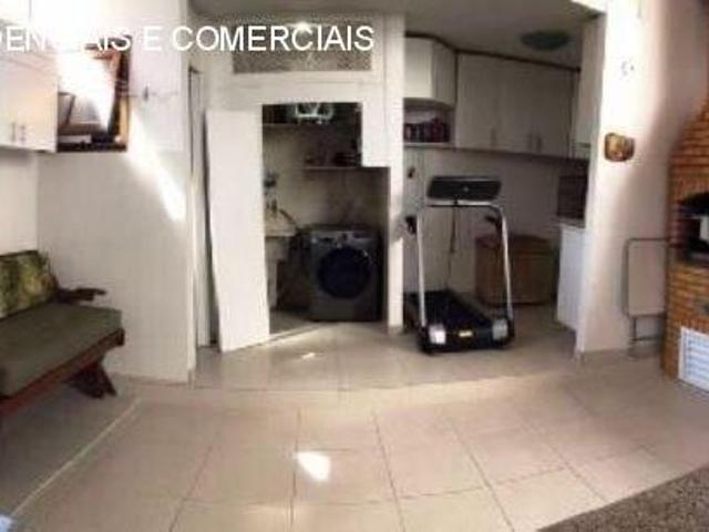 Casa com 3 dormitórios 2 vagas a venda no Morumbi Sul