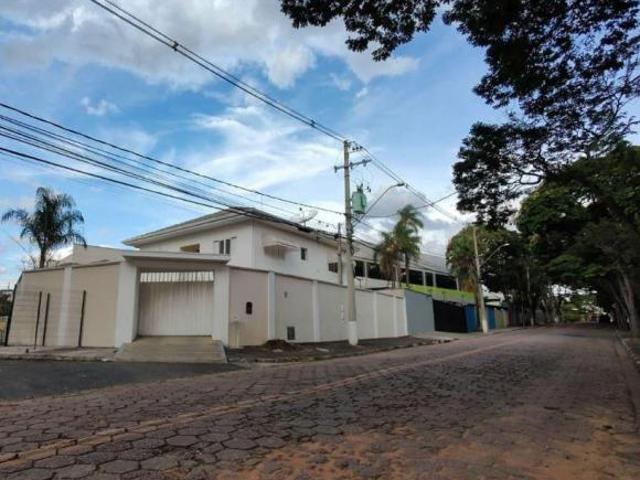 Casa com 3 dormitórios, 370 m² venda por R$ 1.900.000,00 ou aluguel por R$ 10.500,00/mês Bosque