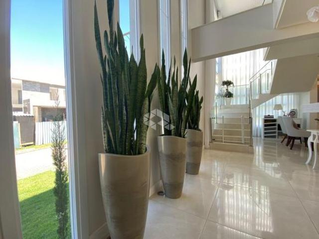 casa com 3 dormitórios