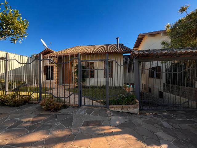 Casa com 3 dormitórios, 394.55m² à venda por R$ 1.060.000,00 ou para locação por R$ 5.000,00 Morro do Espelho São Leopoldo/RS