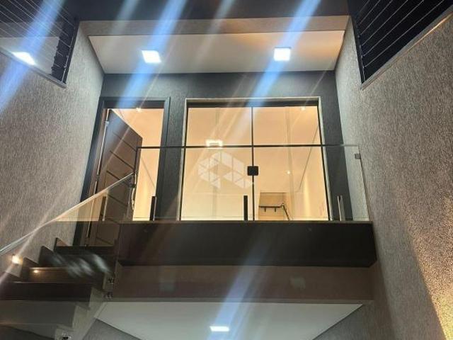CASA COM 3 DORMITÓRIOS 3 SUÍTES, 210M² ÁREA ÚTIL À VENDA EM PENHA