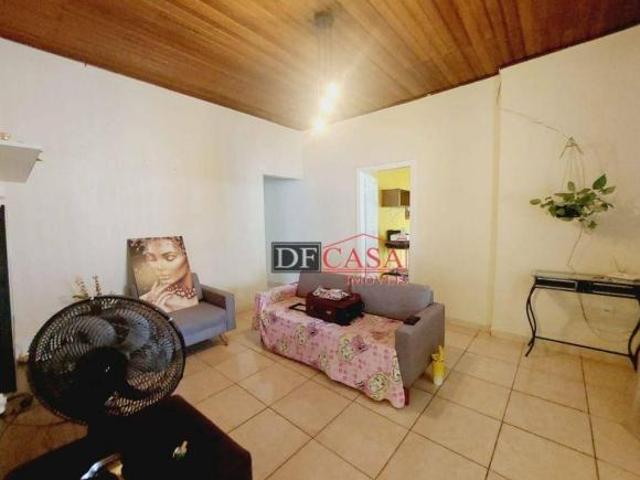 Casa com 3 dormitórios, 4 vagas de garagem. Venda, Itaquera São Paulo/SP