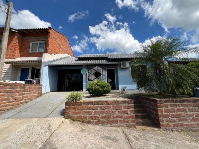 Casa com 3 dormitórios